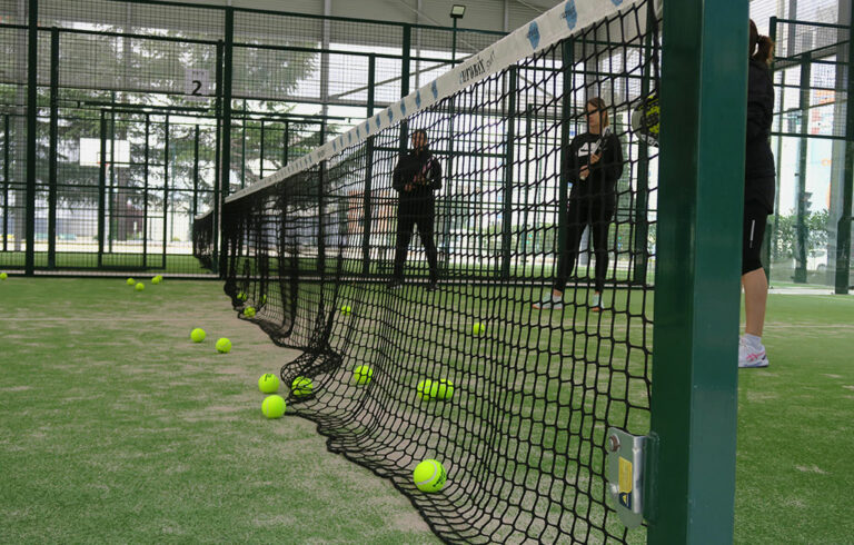 Tenis y pádel: origen, diferencias y similitudes - Polideportivo Larraona